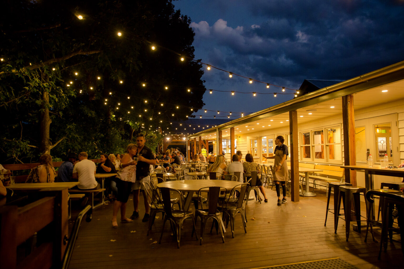 Stonequarry Bar & Grill - George IV Inn , Picton